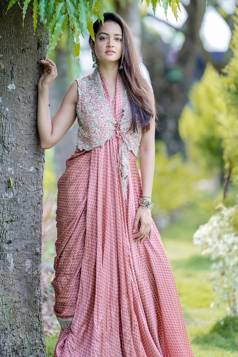 Sarees | Sherwani | Salwar Suits | Kurti | Lehenga | Designer Gown |Tuxedos | Samyakk