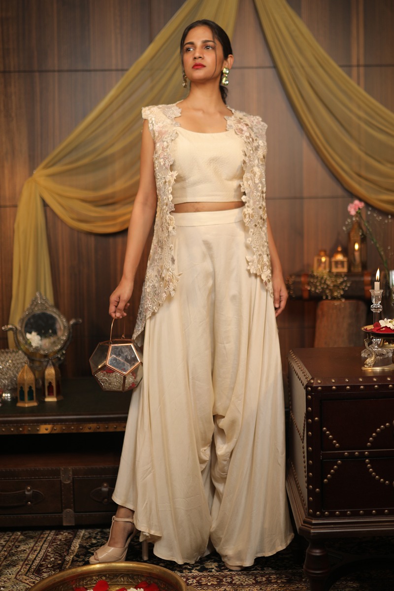 Sarees | Sherwani | Salwar Suits | Kurti | Lehenga | Designer Gown |Tuxedos | Samyakk